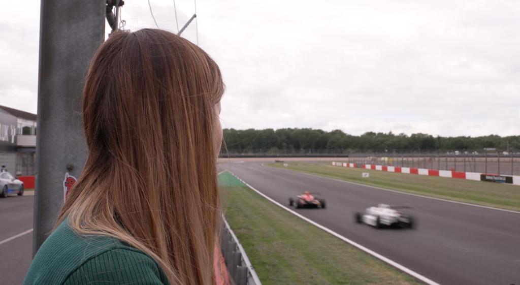 Must Watch – Isla Mackenzie’s ‘Fast Track to Glory’ – Paddock Sorority